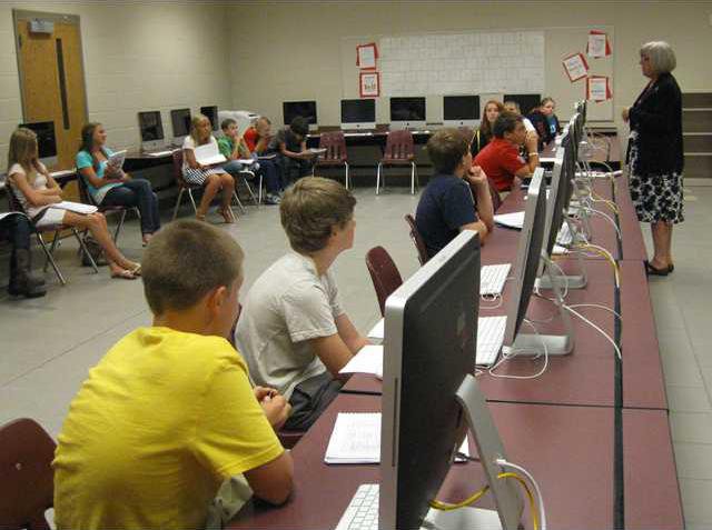 Students return to class - Dawson County News