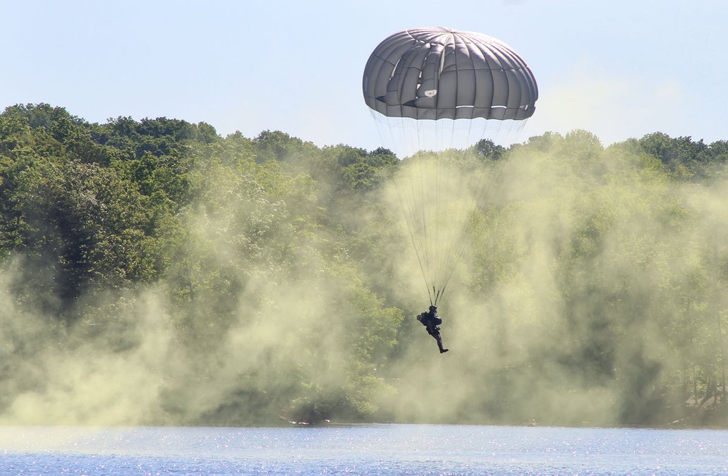 See parachuting soldiers jump into Lake Lanier as part of this longtime ...